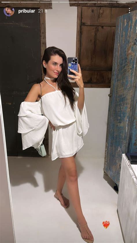 Priscila Buiar Feet