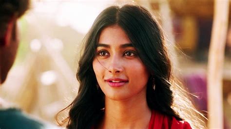 Pooja Hegde Wallpapers Top Free Pooja Hegde Backgrounds Wallpaperaccess