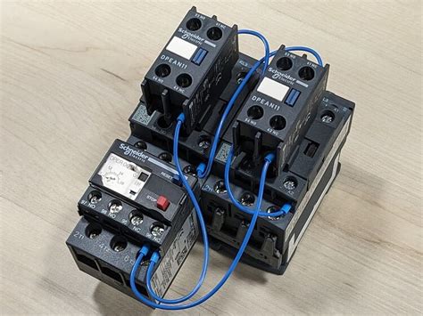 What Is An Electrical Interlocking Circuit Education Digikey Techforum An Electronic