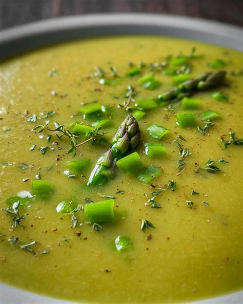 Instant Pot Asparagus Soup