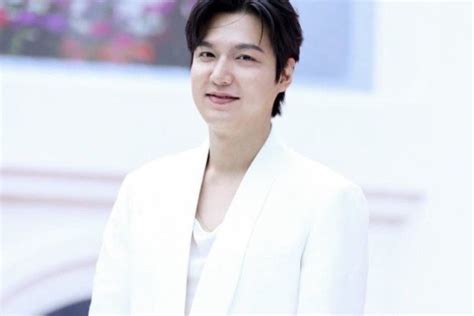Lee Min Ho Bikin Penggemar Gemas Muncul Dengan Pipi Chubby Okezone
