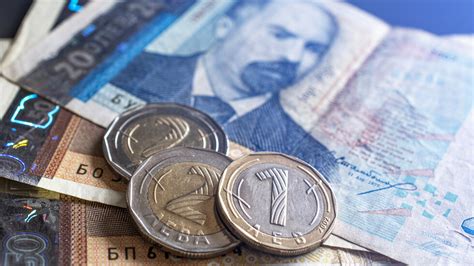 Работодатели срещу синдикати Колко трябва да е минималната заплата Nova