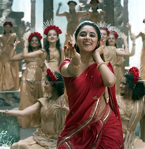 Priyanka Arun Mohan Etharkkum Thunindhavan 18 Hot Saree Hd Caps