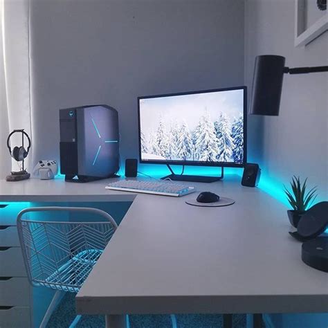 What Yall Think Of The White Setup All White Everything Game Room Design Computer Gaming