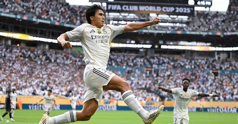 한 달 사이에 몸값이 48억 올랐다초대박 친 레알의 소년가장 4경기 3골로 360억 선물