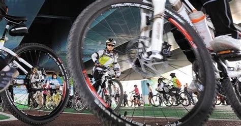 자전거 위에서 휴대전화 통화하면 처벌