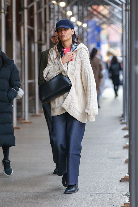 Katie Holmes In A Stylish Knitted Cardigan Ny 03162023 • Celebmafia