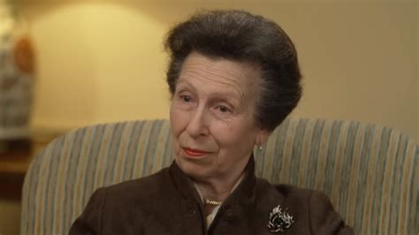 Принцесса Анна всю жизнь бунтовала против Дворца но стала главной опорой Карла Iii