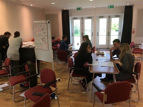 Challenge Of Science Leadership With Barefoot Thinking