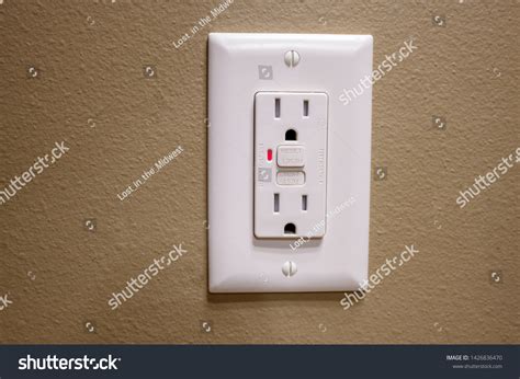 48 Ground Fault Circuit Interrupter Outlets Images Stock Photos Vectors Shutterstock