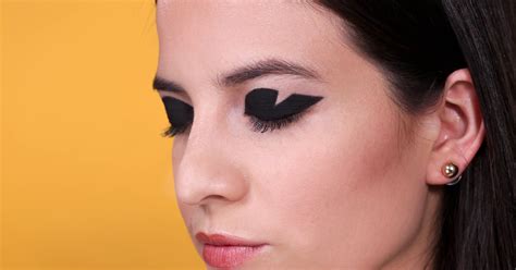 Winged Eyeliner Black Cut Out Eye Makeup Tutorial