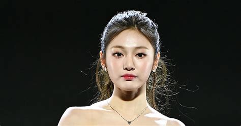 에스파 닝닝 과감한 튜브톱 패션[엑s Hd포토]