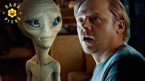 Simon Pegg Picks Up An Et Paul Youtube