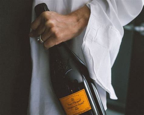 Як закупорити пляшку недопитого вина найкращі варіанти Читайте на Ukr Net