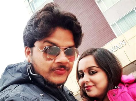 Karthik Sasidharan And Priya Raja Celebrate Their Sixth Wedding Anniversary Times Of India