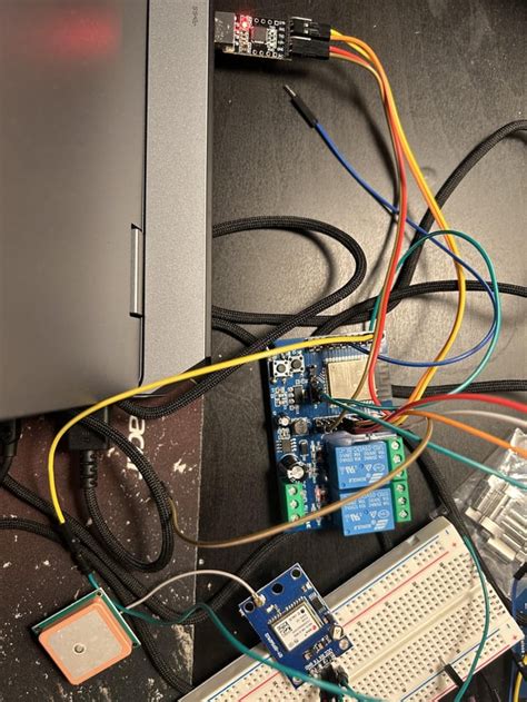 using esp32 with neo 6m gps module help with satellite r esp32