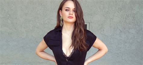 X Resolution Joey King Black Dress X Resolution Wallpaper Wallpapers Den
