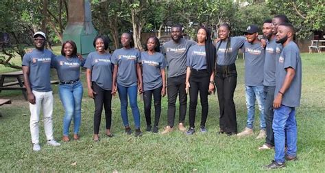 Build A Solid Project Portfolio Showcasing Your Practical Experience And Ability To Solve Real