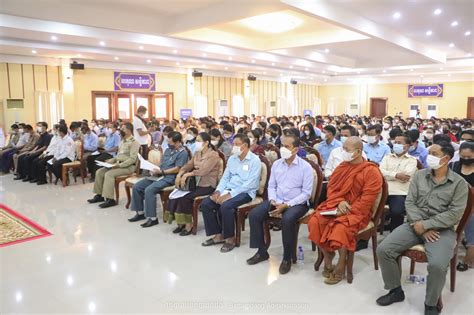 ឯកឧត្តម អ៊ុក សមវិទ្យា និងឯកឧត្តម សុខ លូ