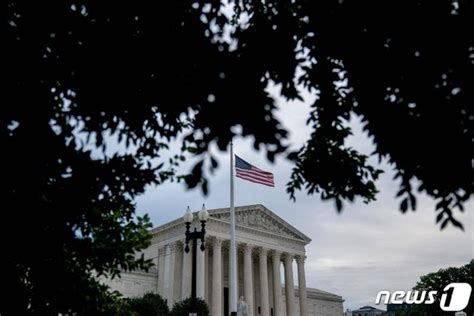 美 대법 동성결혼 웹사이트 제작 거부 금지 위헌표현의 자유 침해 네이트 뉴스