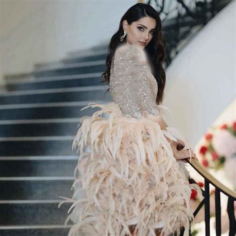 عکس زننده مه لقا جابری در ملاء عام آخرین حاشیه سوپر مدل معروف ایرانی