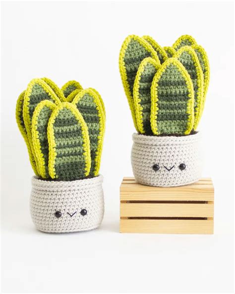 38 Free Patterns On Crochet Plants • Made From Yarn