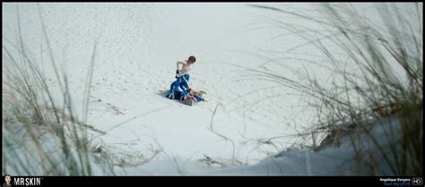 Naked Ang Lique Vergara In Slack Bay