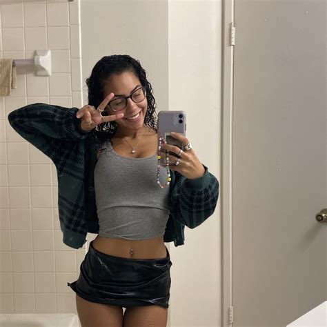 Goon Girl Es On Twitter My Outfit For Customs Today