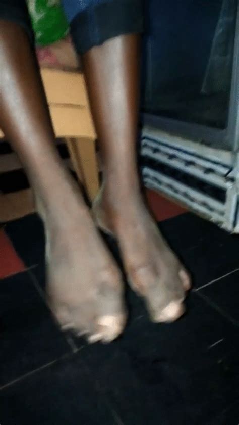 Bigsteffs Ghana Foot Modeling Skinny Dark Skinned Chicks Feet Down On Stool Pt 2