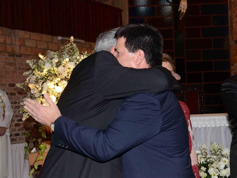 Cartes Asiste A Casamiento Del Hijo De “calé” Galerías De Imágenes