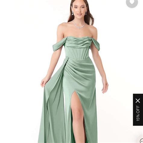 Elegant Green Off Shoulder Evening Dress Gem