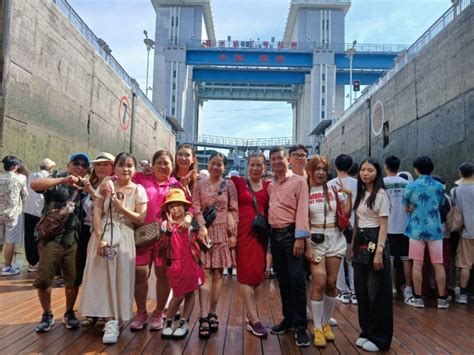 Du lịch Nghi Xương Trương Gia Giới 5 ngày 4 đêm Trải nghiệm tuyệt vời tại Trung Quốc Đi du