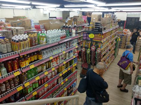 黃大仙友誠食品平價超市新開張超抵買！ 1啤酒33沙律醬4合味道杯麵 星島日報