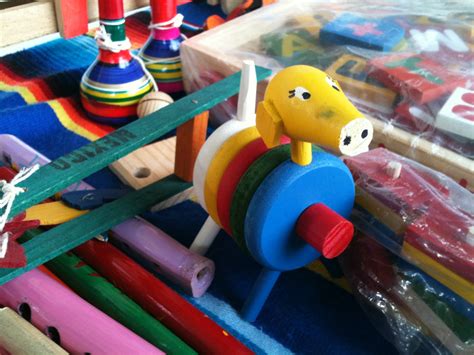 Hijo De La Luna Las Nuevas Generaciones Desconocen Los Juguetes