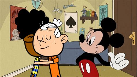 Mickey Sees Lincoln Giving Clyde Friendly Hug By Benny49 On Deviantart
