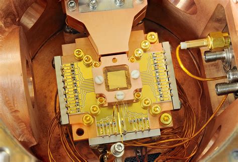 introduction to trapped ion quantum computing by gabriel mintzer