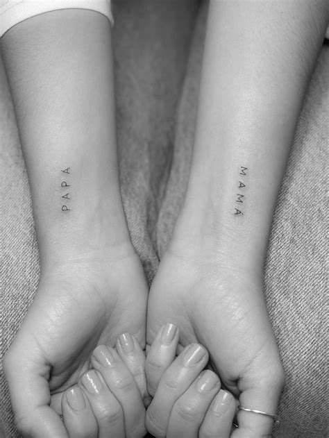 Tatuaje De Mamá Y Papá Tatuaje Mamá Ideas De Tatuajes Familiares
