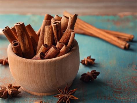 Cassia Cinnamon Benefits Uses And Side Effects Organic Facts