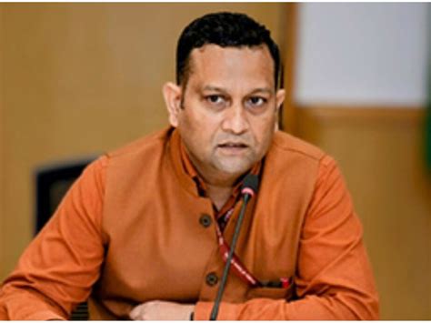 Samuel Praveen Kumar To Join At Central Warehousing Corporation