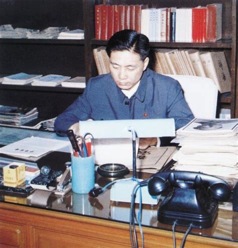 文革结束前后的王洪文:从 接班人”到阶下囚新浪图片 文革结束前后的王洪文:从 接班人”到阶下囚新浪图片