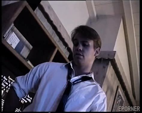 Nice Fucking On Leather Couch Eporner