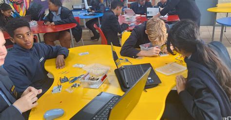 🤖 🚀 Our Grade 7 Learners Are Diving Curro Century City