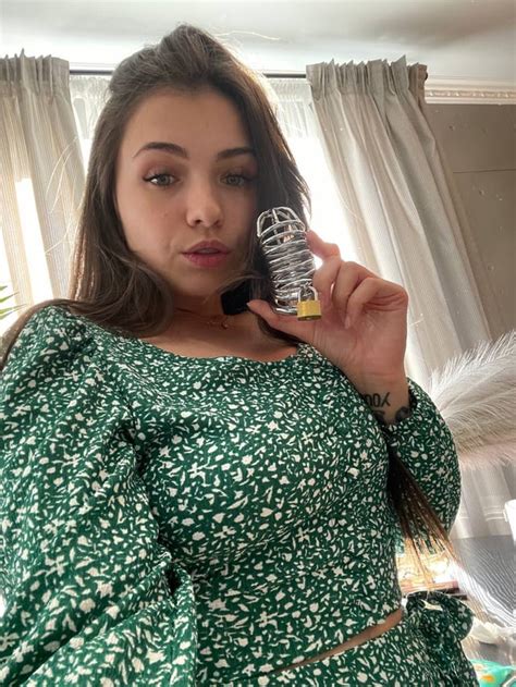 Imagine Im Your Gf And You Receive This Snap From Me Shouldnt Be Too