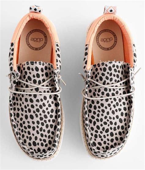 Hey Dude Wally Cheetah Shoe Womens Shoes In Cheetah Beige Buckle