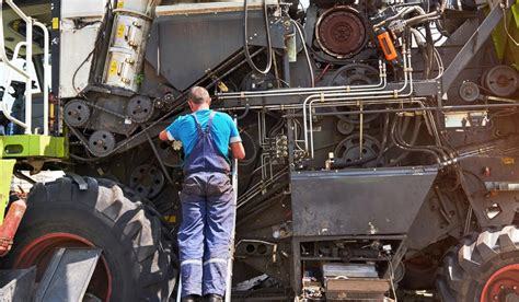 The Ultimate Guide To Combine Harvester Maintenance And Adjustment