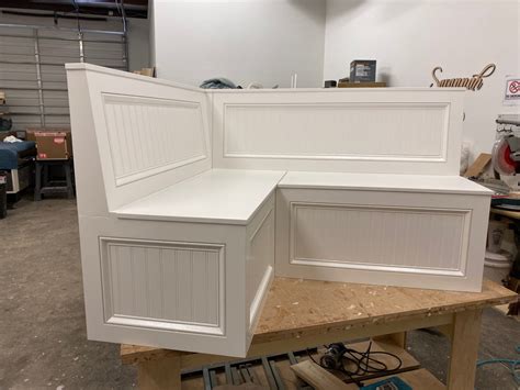 Traditional Farm Corner Bench With Storage Mycornerbench