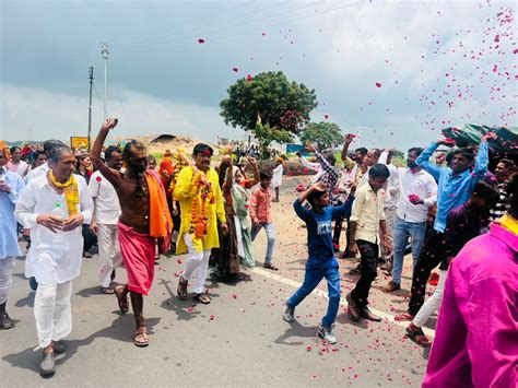 Baijnath Reached Mahadev Temple Devotees Performed Jalabhishek Of Mahadev आनंद धाम आश्रम से