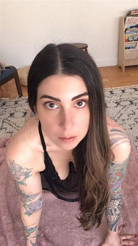 I Dropped My Contact Lense Will You Help Me Find It Scrolller