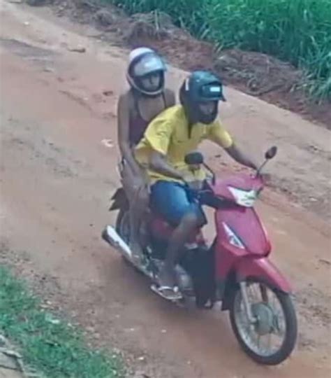Suspeito De Roubar Uma Moto E Um Celular à Mão Armada Junto Com