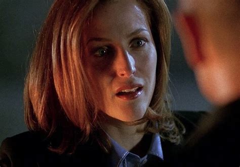 Pin By Elena Broscaru On X Files Gillian Anderson Actresses Anderson
